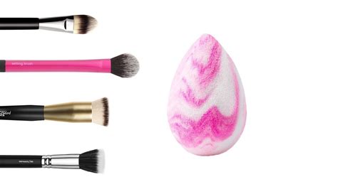 Esponjas y brochas con qué aplico los productos de maquillaje