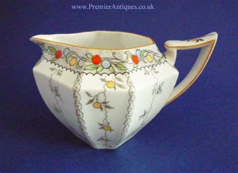 Premier Antiques Shelley Queen Anne Fruit Border Pattern 11563