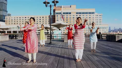 Leja Re Dance Cover By Shehnaaz Dance Academy Youtube