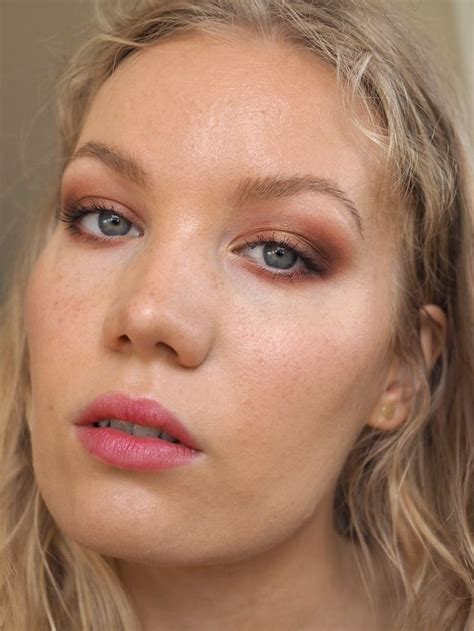 Dos And Donts For Deep Set Eyes And Lightly Hooded Eyes Charlotta