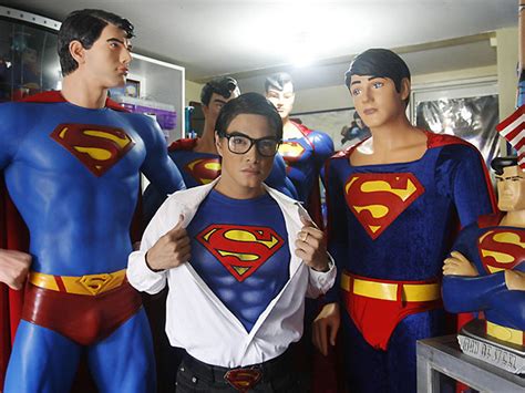 Superman Wonder Woman Kiss In New Justice League Issue GMA News Online