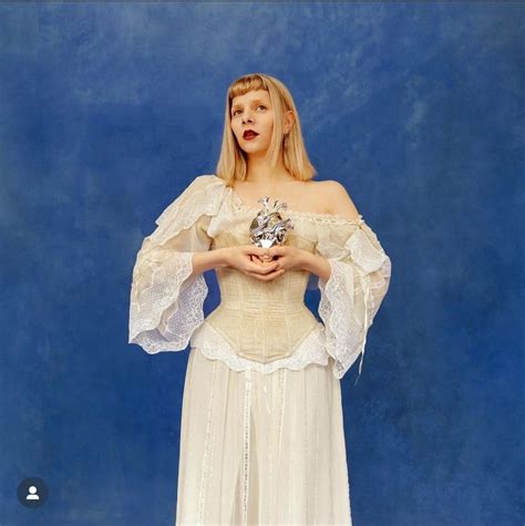 Image By Wanda Martin ファッションスタイル 人物