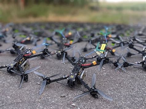 Кожен українець має зібрати Fpv дрон Як виготовляють ударні дрони