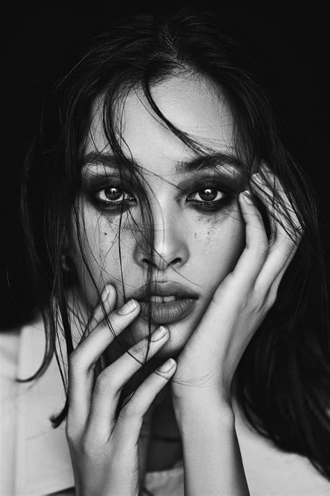 Tiểu Vy đẹp Bất Chấp Trong Loạt ảnh Tái Hiện Cảm Xúc Trong Phim Saostarvn