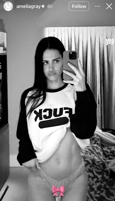 Amelia Grays Thong Selfie Also Flexes Her Extremely Toned Abs