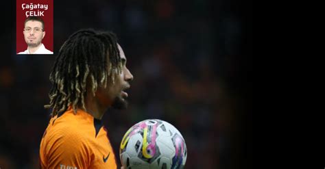 Arsenal Sacha Boeyu Statta Izledi Son Dakika Galatasaray Haberleri