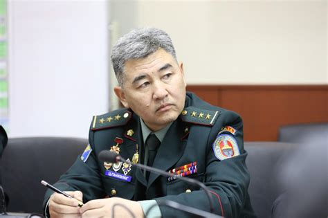 Хөвсгөл нуурыг хамгаалах бохирдлыг бууруулах зорилгоор нуурт живсэн