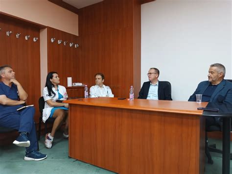 Министерот за здравство со директорите на ФЗО и Онкологија ќе бараат