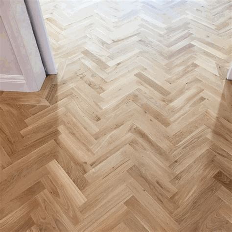 Artistic Curve Woodcraft Flooring