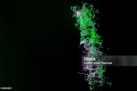 검은색 배경 배너에 텍스트를 위한 장소가 있는 추상적인 Dna입니다 과학 애니메이션을 위한 유전 정보의 개념 설계 염색체의 여러 가지 빛깔의 Dna 분자 Dna 분자 과학