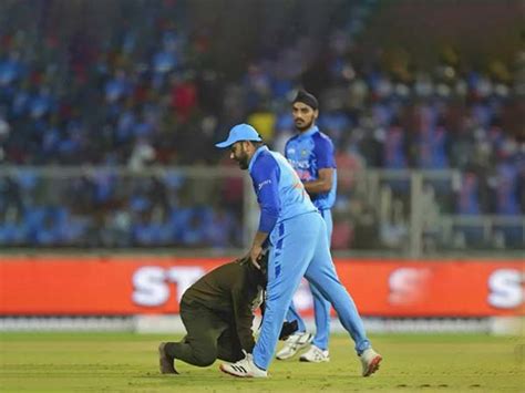 Fan Breaches Security To Touch Rohit Sharmas Feet In First T20i Against Sa