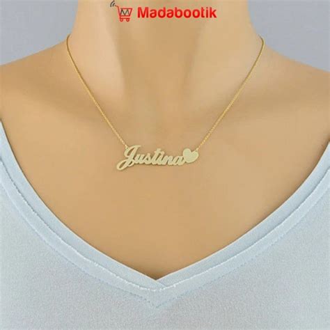 Collier avec un pendentif coeur prénom personnalisé en plaqué or jaune or rose ou argent