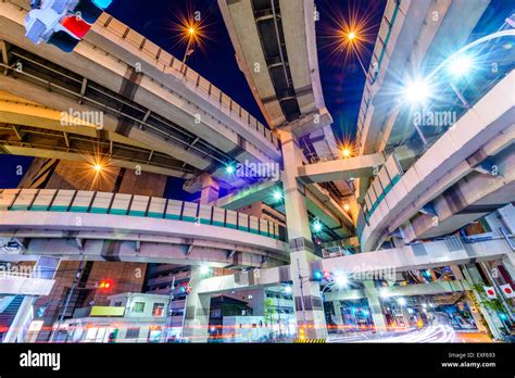 Straße nach tokyo -Fotos und -Bildmaterial in hoher Auflösung – Alamy