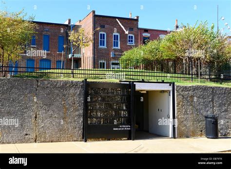 National Civil Rights Museum Lorraine Motel Martin Luther King