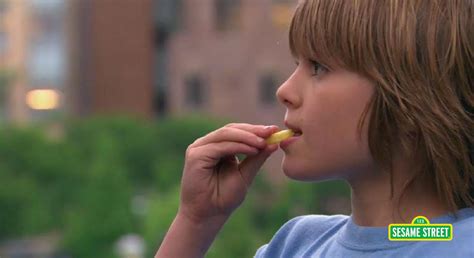 Word On The Street Nibble With Murray Sesame Street Pbs Learningmedia