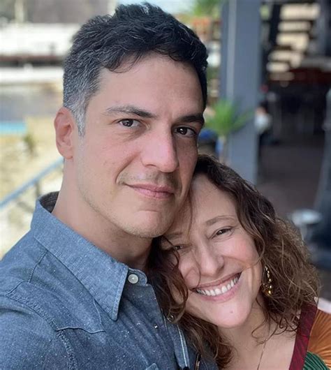 Mateus Solano E Paula Braun Participam De Leitura Teatral