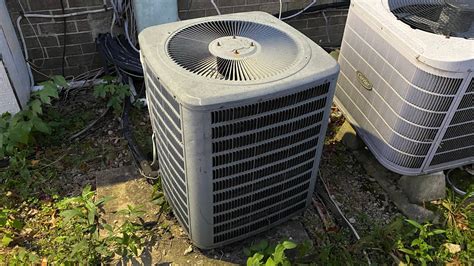 Goodman GSZ Heat Pump Defrost Cycle YouTube