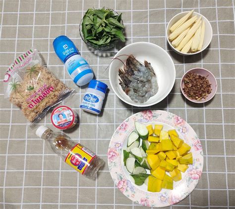 สูตร แกงเลียงกุ้งสด พร้อมวิธีทำโดย กินไม่อ้วน 💋