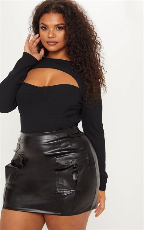 Plus Black Faux Leather Cargo Pocket Mini Skirt Prettylittlething