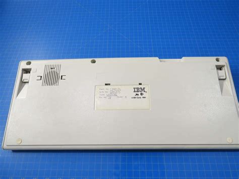 1986 IBM Model M 1390131 Made By IBM 18 NOV 86 ClickyKeyboards