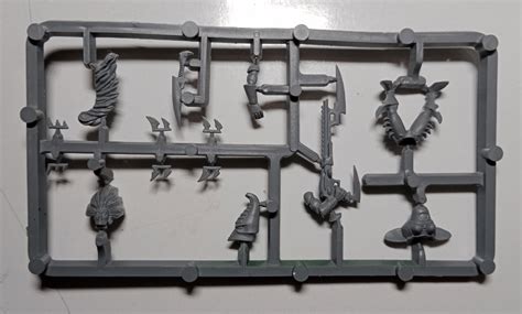 Help Identifying Old Eldar Sprue Reldar