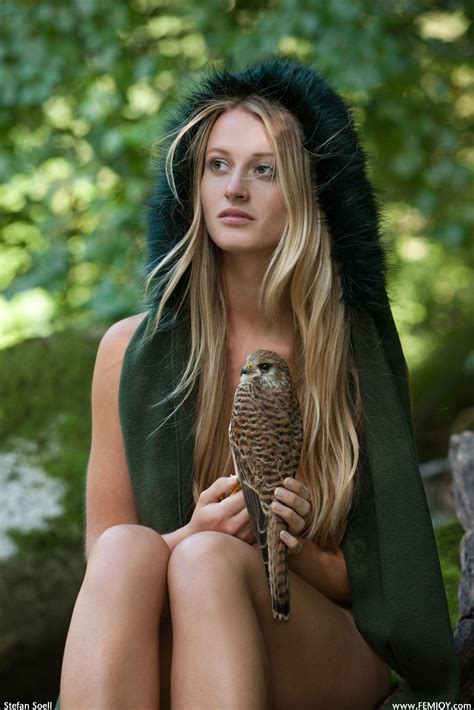 Carisha Maja Nua Em Ladyhawk