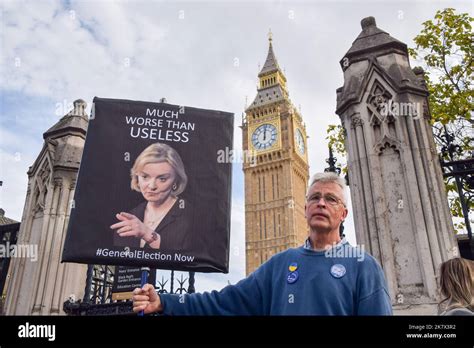 London Uk 19th Oct 2022 A Protester Holds An Anti Liz Truss Placard