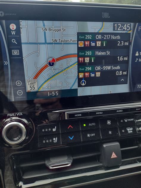 Software Update To Navigation Clutters Up Display With New POI Banner