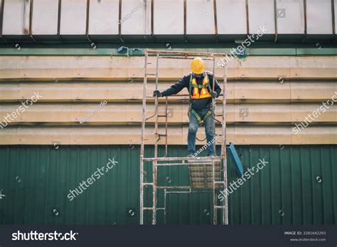 Guardrails Scaffold Stock Photos And Pictures 249 Images Shutterstock