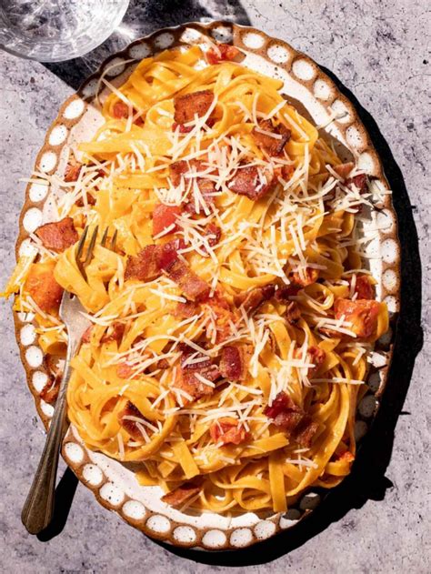 Creamy Bacon Tomato And Garlic Pasta Bessie Bakes