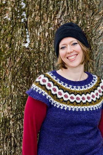 Ravelry Léttlopavesti Létt Lopi Vest Pattern By Védís Jónsdóttir For Ístex