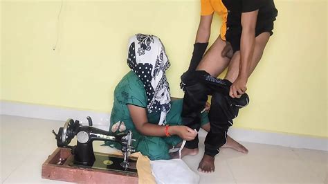 Tailor Wali Customer K Land Dhak K Hui Deewani Indian Blowjob Porn XHamster