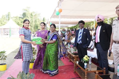 Smt Vasantha Kasiviswanathan Wife Of Chairperson Copa Felicitated The