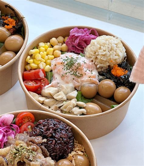 멜로우밀 랩샌드위치클래스 포케클래스 그릭요거트클래스 도시락클래스 샌드위치맛집 간식도시락 리본포장하여 보내드렸어요 너무예쁘죠☺️ 간식스타그램 Instagram