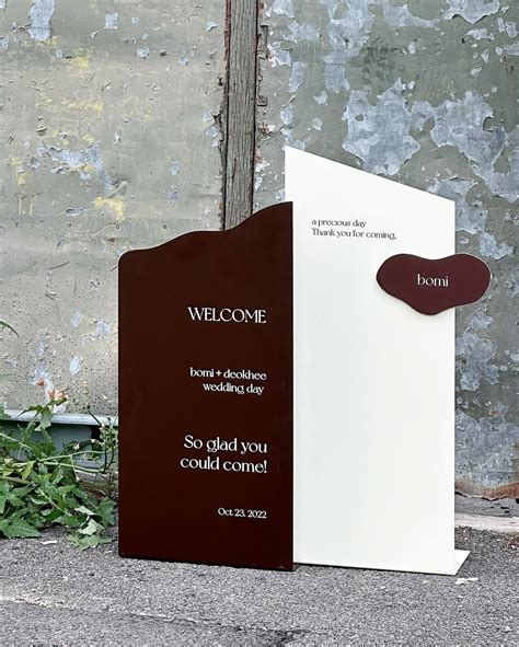 엑스엑스프로젝트•design간판입간판브랜딩시트지etc 장소와 분위기에 맞게 커스텀제작된 데코 입간판 깔끔예쁨독차지🤎 매장에 맞춰서 다양하게 제작가능해요👀