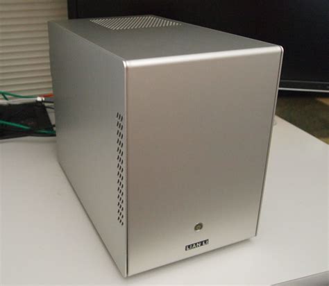 Fortysomething Geek FreeNAS Mini ITX AMD E 350 Lian Li PC Q25 Build