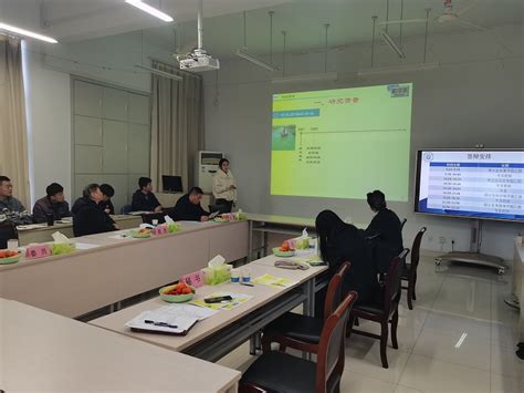 岩土工程专业博士、环境科学与工程专业硕士生开题汇报 朱伟课题组