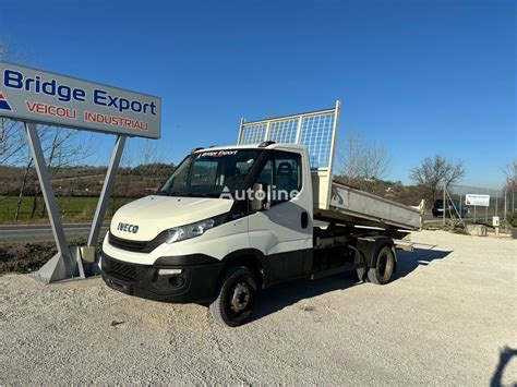 Продажба на камион самосвал