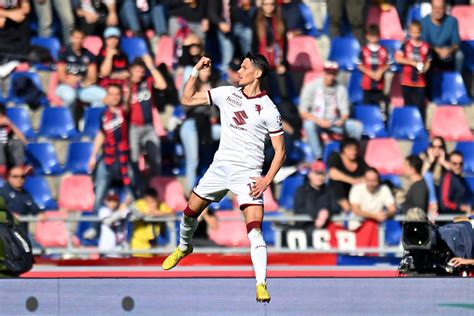 Leeds Plans To Sign Sasa Lukic Hit Setback As New Details From Italy