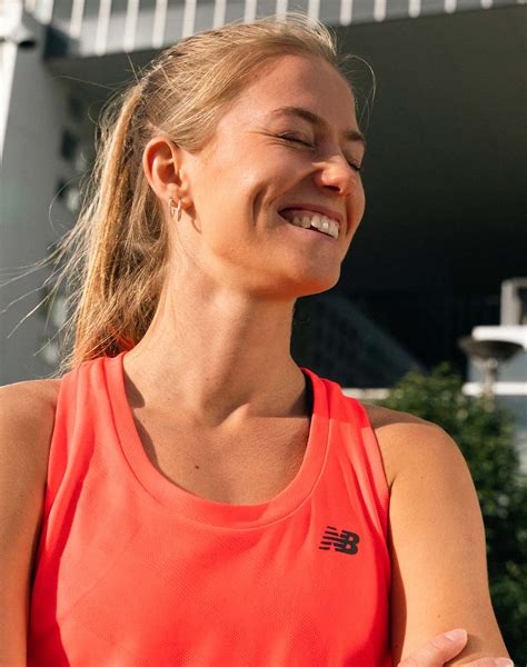 Poznej Julií Samuelsson Ambassadorku T4r A Hr Specialistku