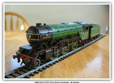 Postcard Steam Railway Locomotive No 4771 Green Arrow Lner Class V2 £2