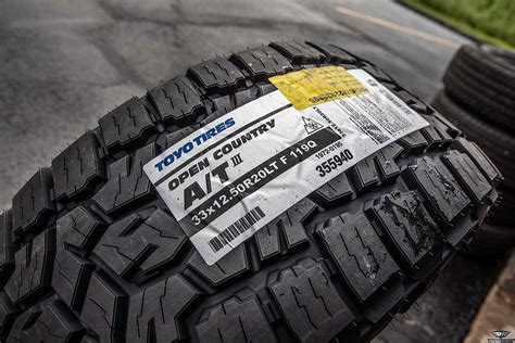 Llanta TOYO Open Country A/T III P265/70R17 - Virtual Llantas