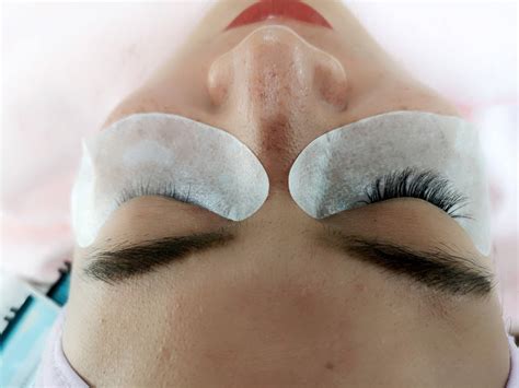 ขนตาฟูๆ เบาๆ แต่ธรรมชาติสุดๆขนาดนี้ เสกไม่ได้ แต่เราต่อให้ได้จ้า แบบนี้ ต่อแบบวอลลุ่ม 3d ️ ต่อขน