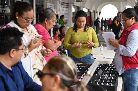 El Heraldo de Tuxpan Cada semana más tuxpeños mejoran su salud visual