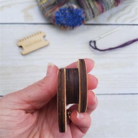 Katrinkles Smaller Darning And Mending Loom Kit Yarn Loop