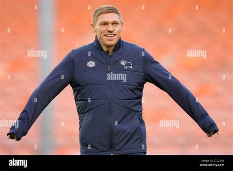 Martyn Waghorn 10 Of Derby County Inspects The Pitch Before The Sky