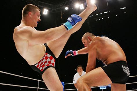 Vídeo Confira Fedor Emelianenko X Mirko Cro Cop Pelos Olhos Do árbitro