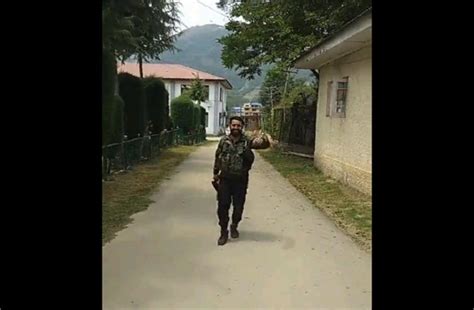 शहीद जवान मुदस्सिर का आखिरी Video वायरल देश के लिए गाया था यह गाना लोग बोले आप पर गर्व