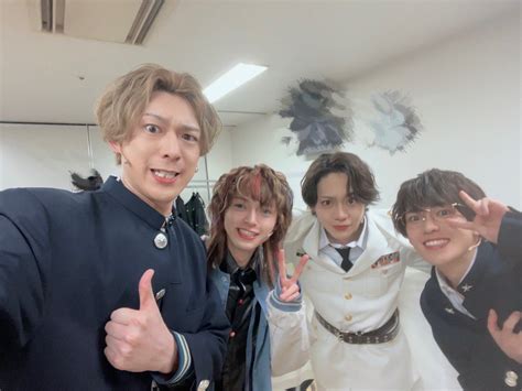 新谷聖司 On Twitter 本日もご来場ありがとうございました！ 残り5公演、最後まで気を抜かずに頑張ります！ 撮ってるとこに写りこん