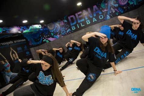 Escuela de Baile Bilbao Clases Baile Bilbao ᐈ DENA BILBAO Academia de baile Baile Academia